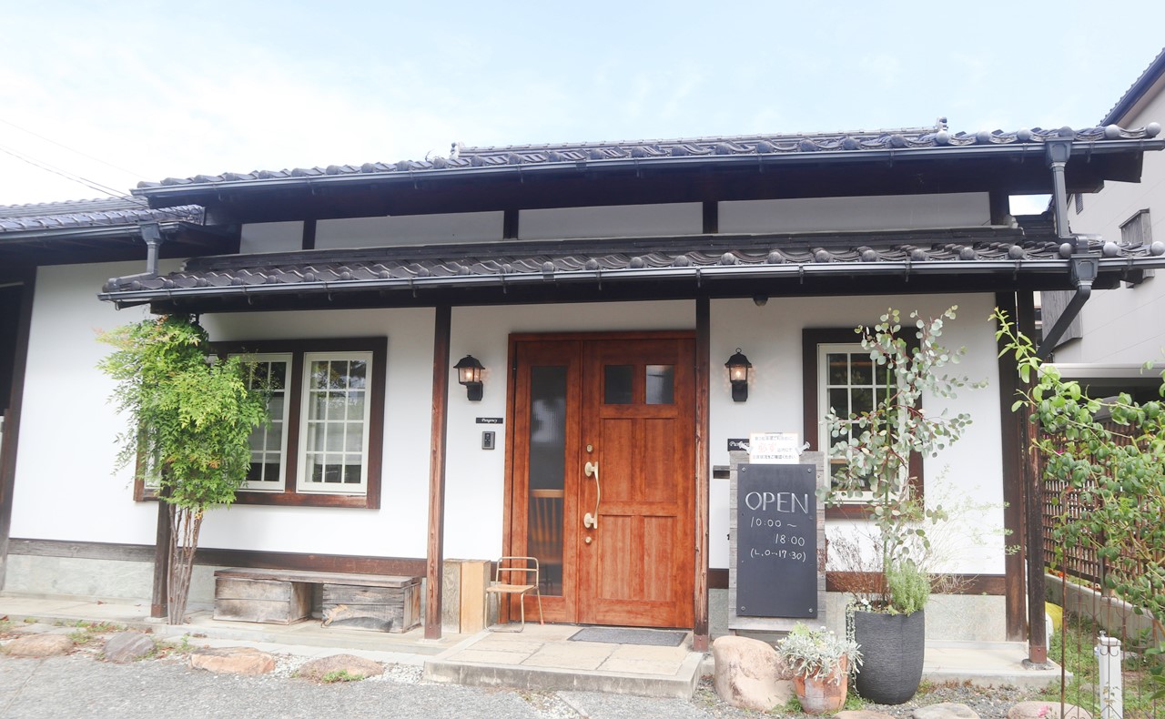 【松江】松江城のふもとにある紅茶専門店「Pungency」で静かな時間を楽しむ｜島根ひとり旅ガイド